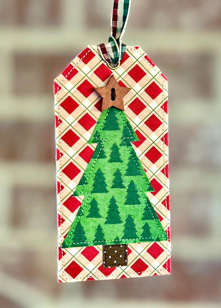 Christmas Gift Tag Pattern – Easy Piecy Quilts