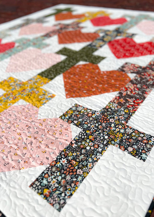 Yes He Loves Me Quilt Pattern, Paper Print Version